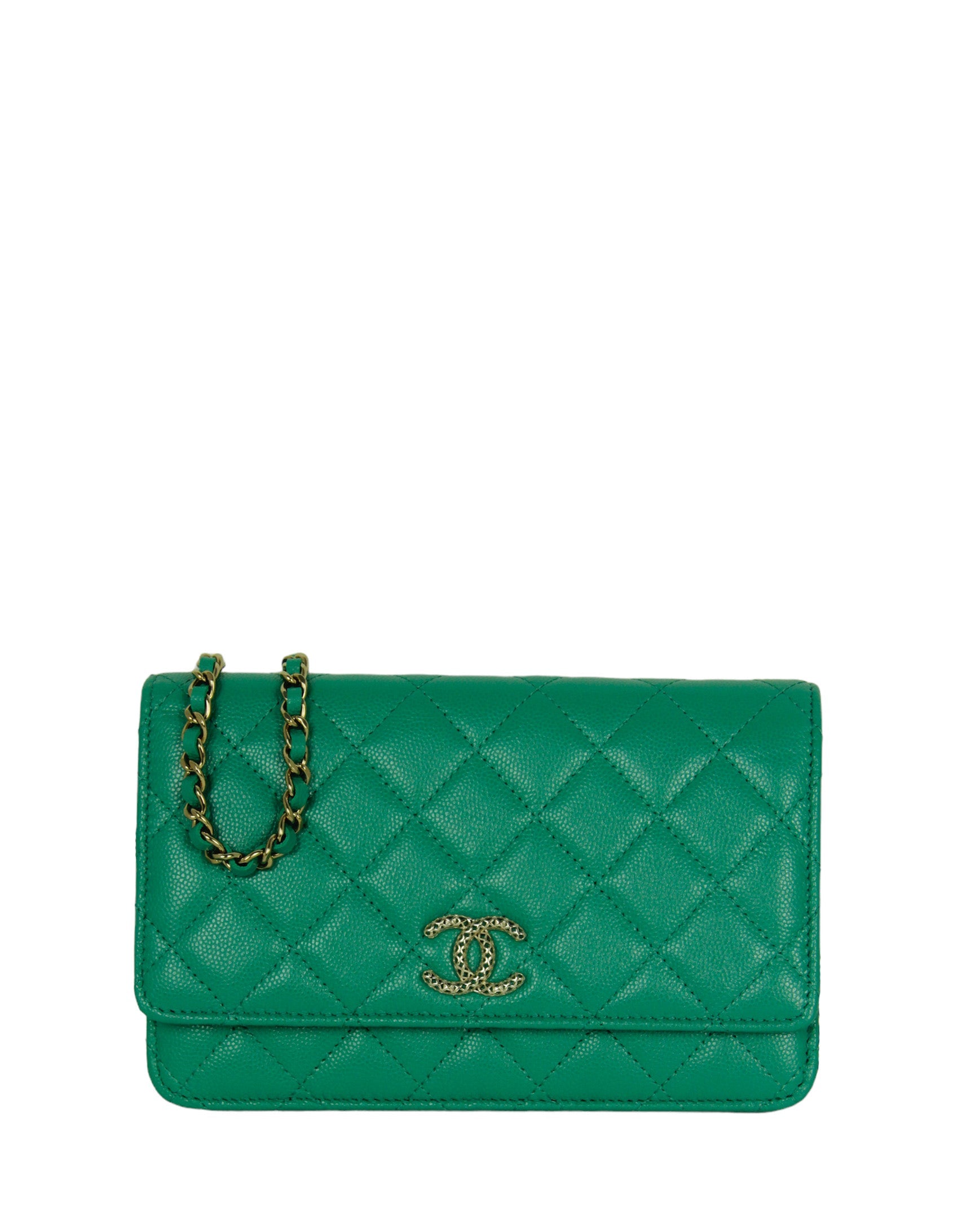 Chanel 2023 NEW Vert Green Quilted Glazed Caviar Leather Wallet On ...